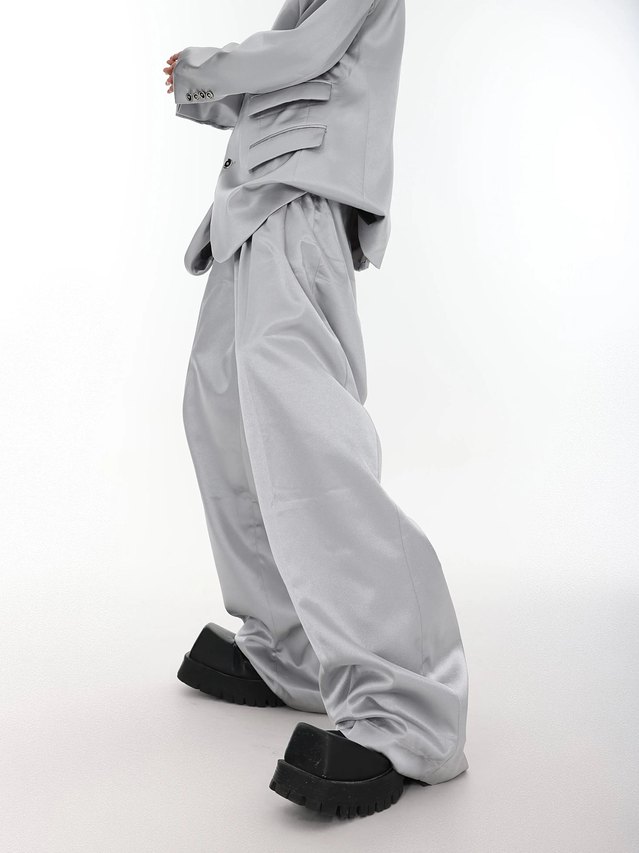 Effortlessly Chic: Simple Shoulder Pad Suit – ArtsKoreanMan