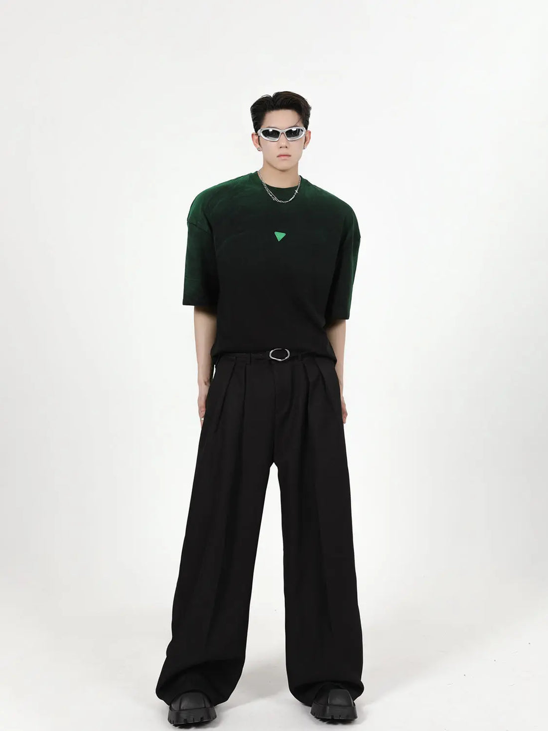 Casual Chic: Simple Contrast Color T-Shirt for Effortless Style ...