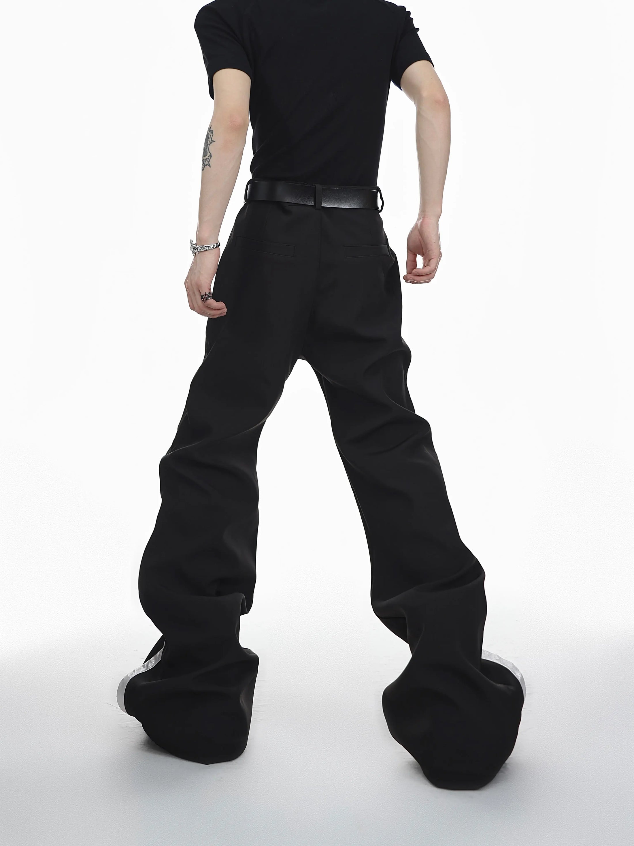 Elevate Your Style: Vertical Line Trousers for a Sleek Look ...