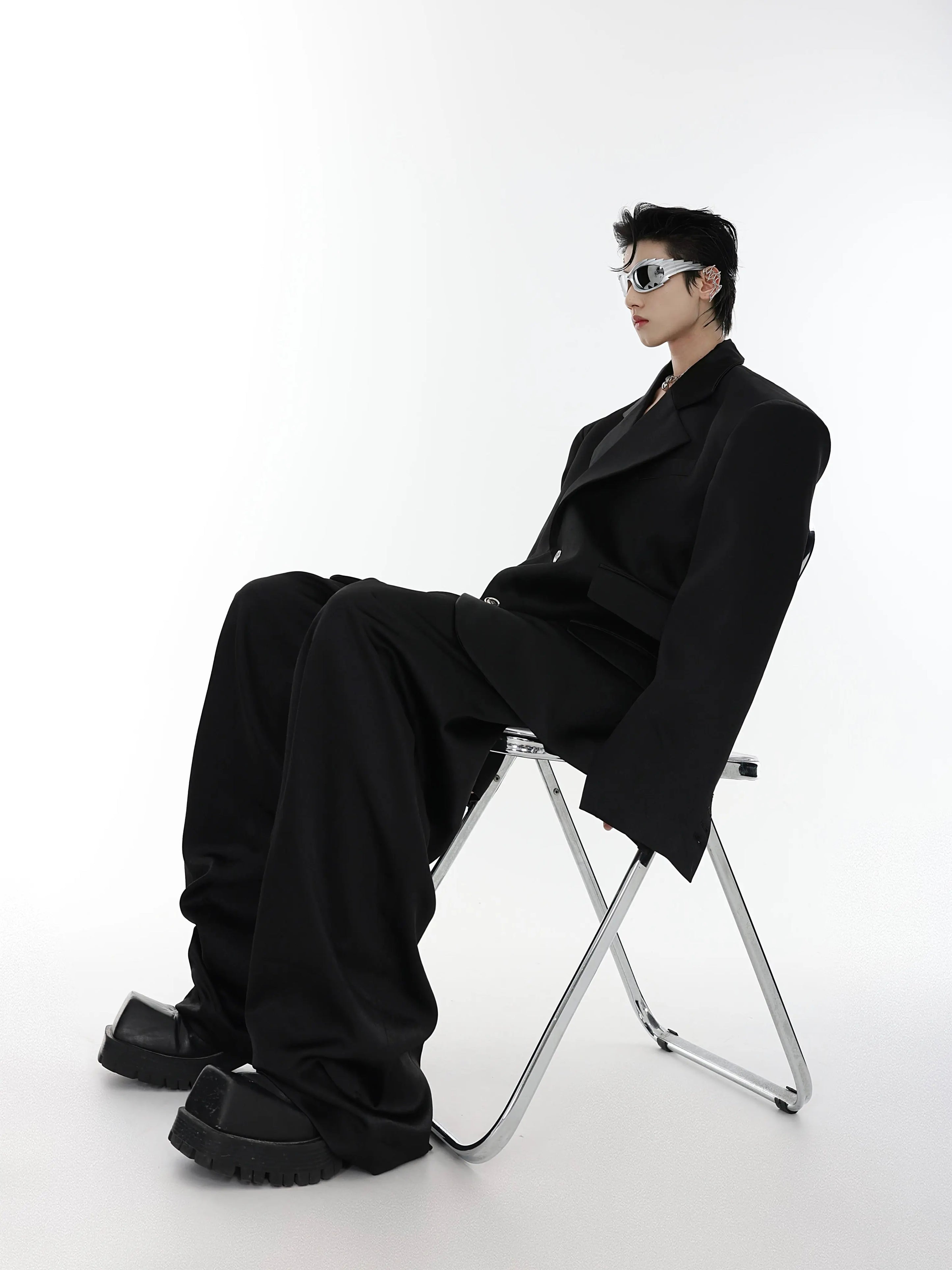 Effortlessly Chic: Simple Shoulder Pad Suit – ArtsKoreanMan